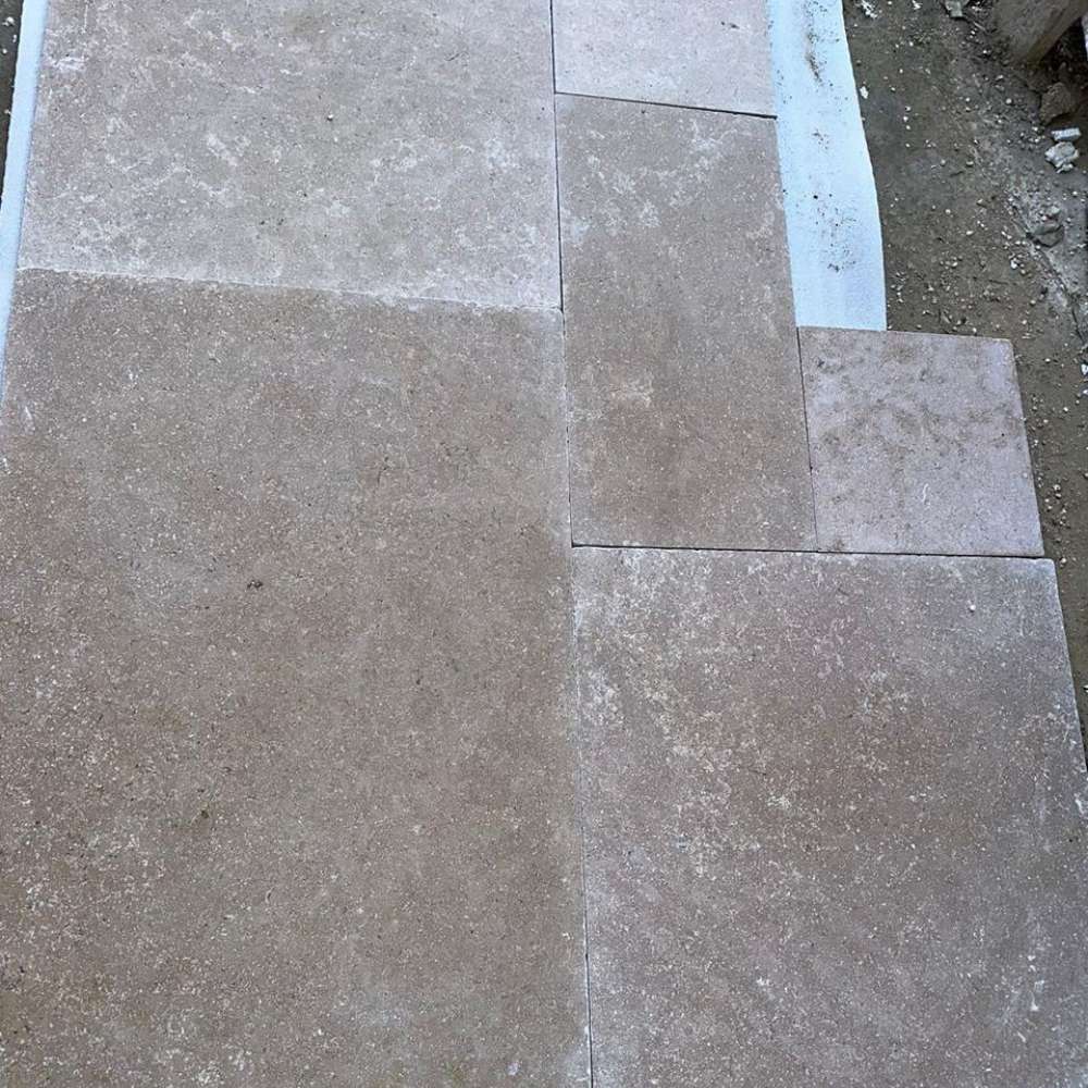 Sahara Pearl Tumbled Limestone Mixed Patio Paving Slabs – The Stonemart Ltd