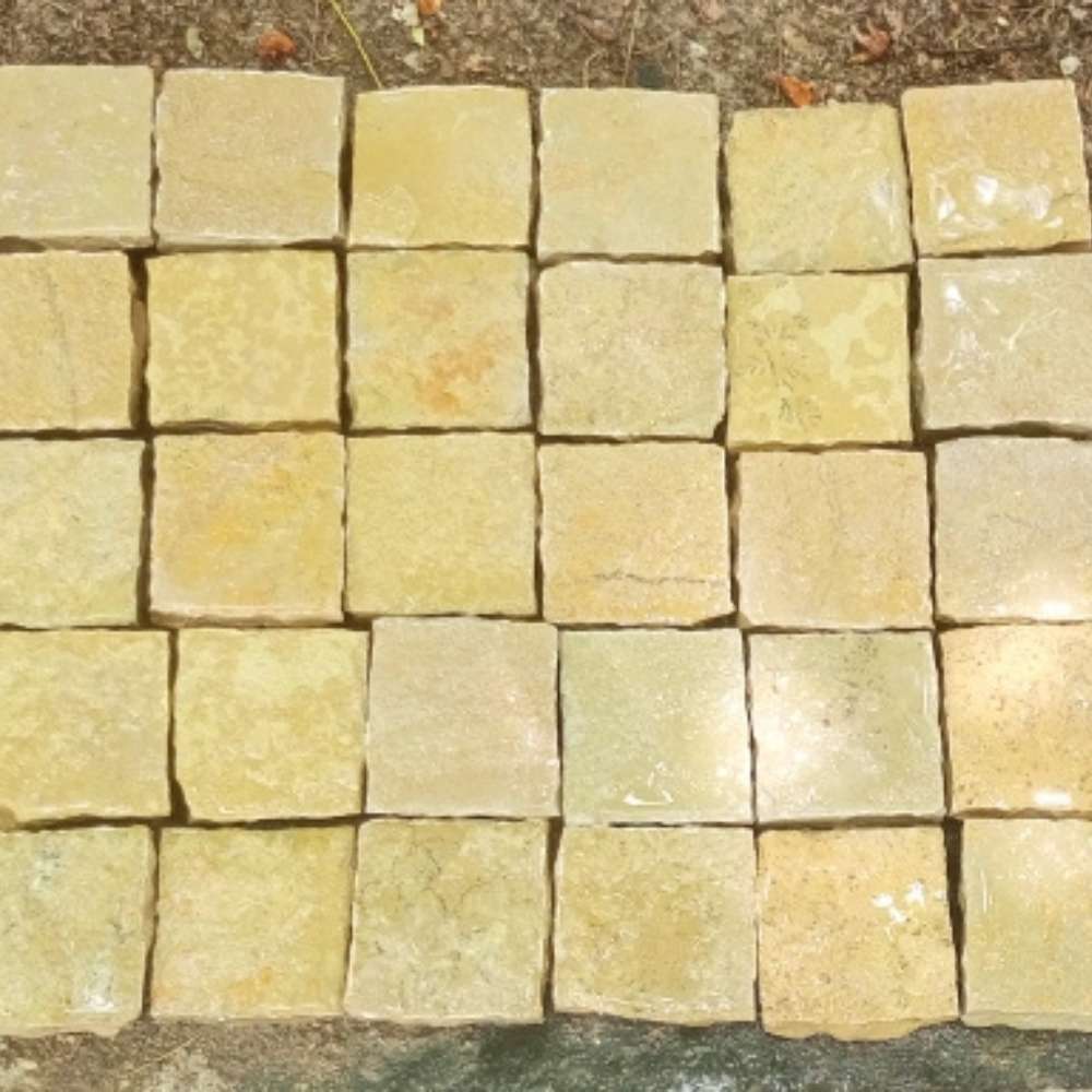 Tandur Yellow Riven Limestone 100X100 Square Setts – The Stonemart Ltd